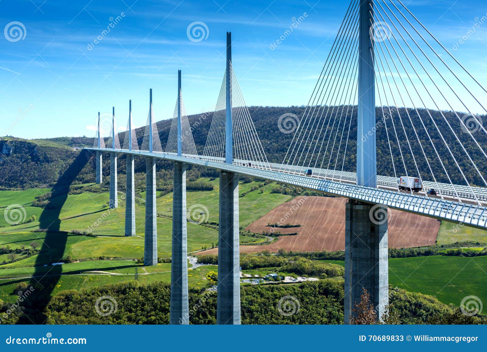 Millau Viaduct editorial stock photo. Image of viaduct - 70689833