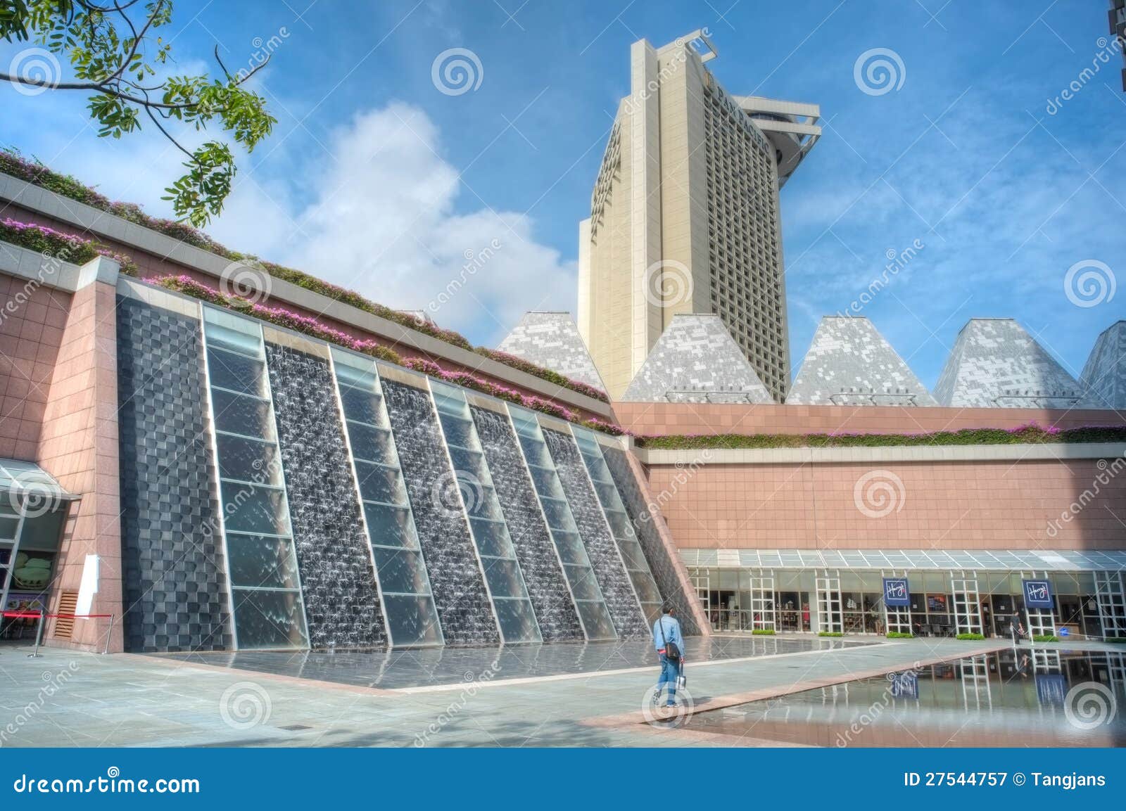Millenia Walk Shopping Arcade, Singapore Editorial Photography - Image ...
