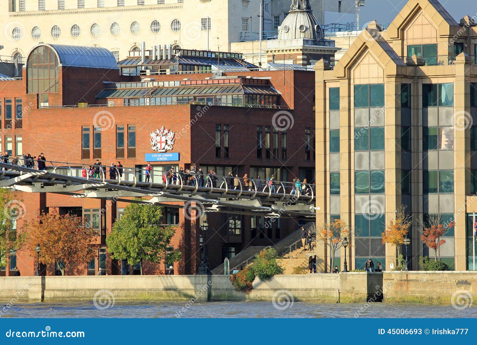 Millenium Bridge, London editorial stock photo. Image of thames - 45006693
