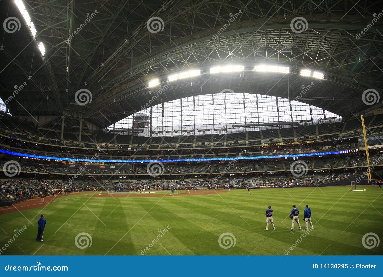 Miller Park - Milwaukee Brewers Editorial Image - Image of ballpark ...