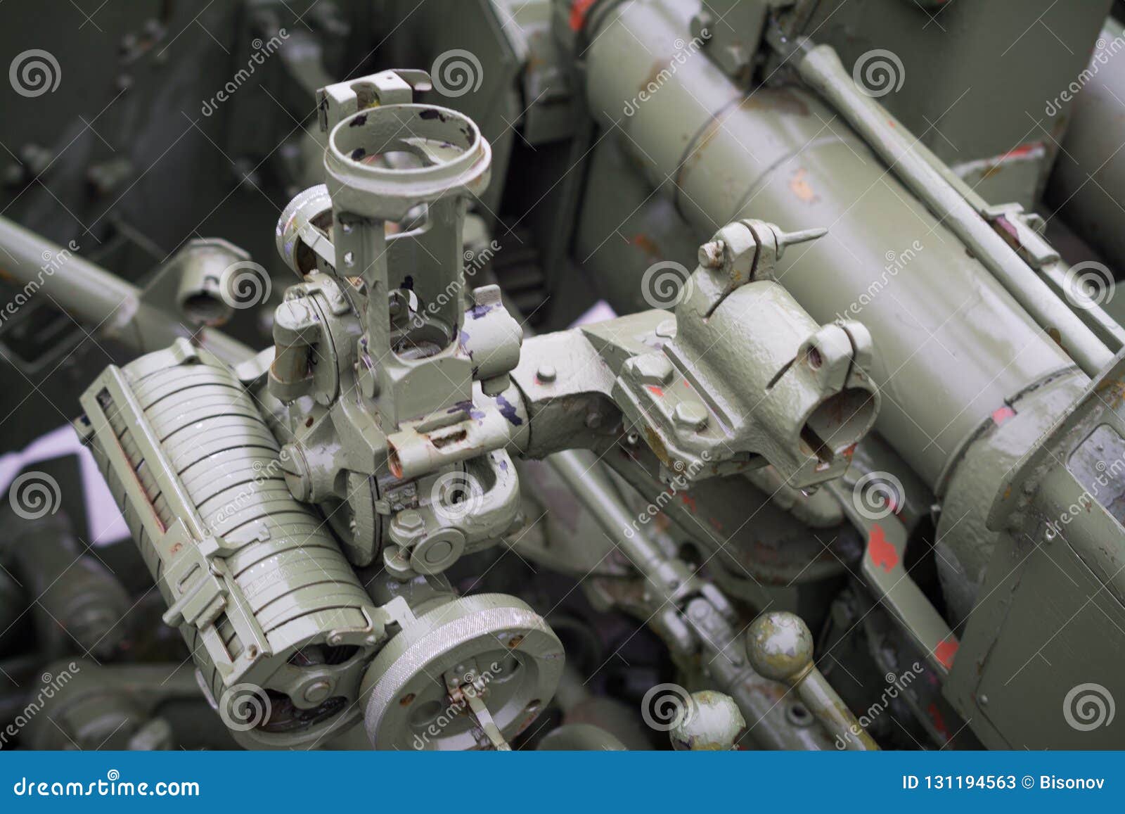 85-Millimeter-Panzerabwehr- Russisches Altes Gewehr D 48 Redaktionelles ...