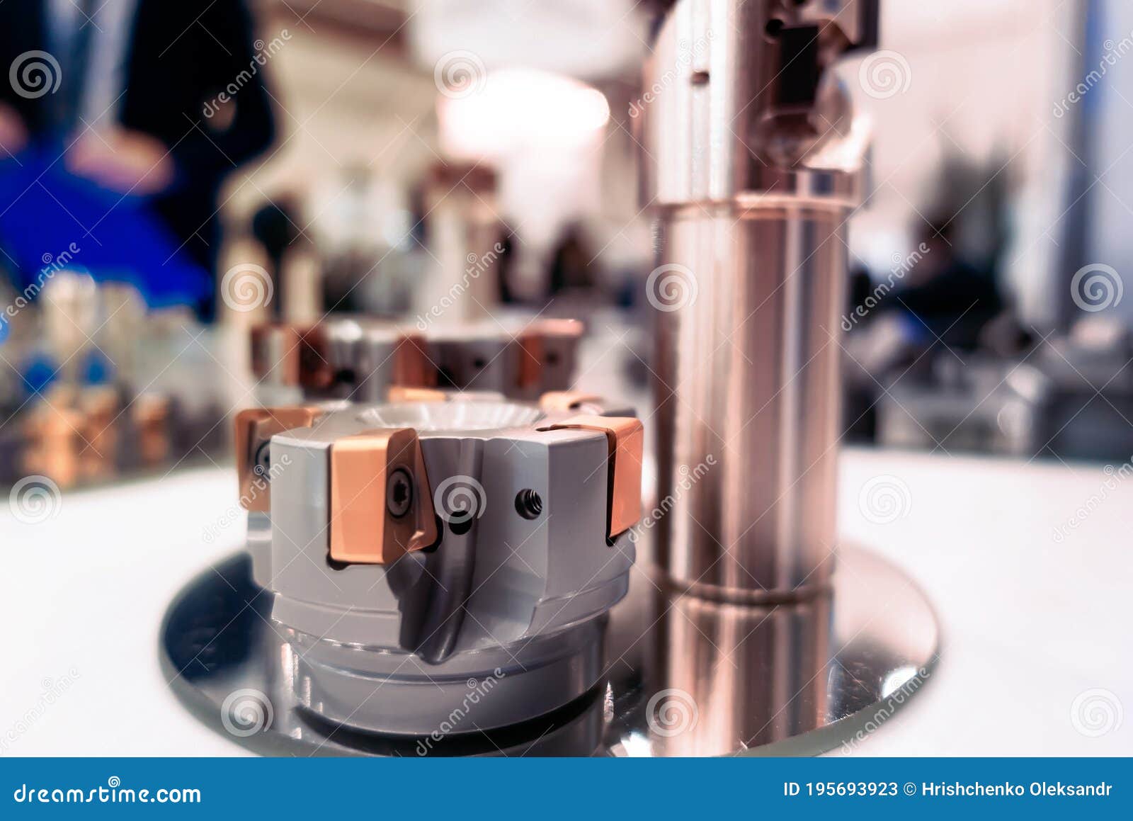 Milling Cutters with Mechanical Fastening of Many-sided Cutting Inserts ...