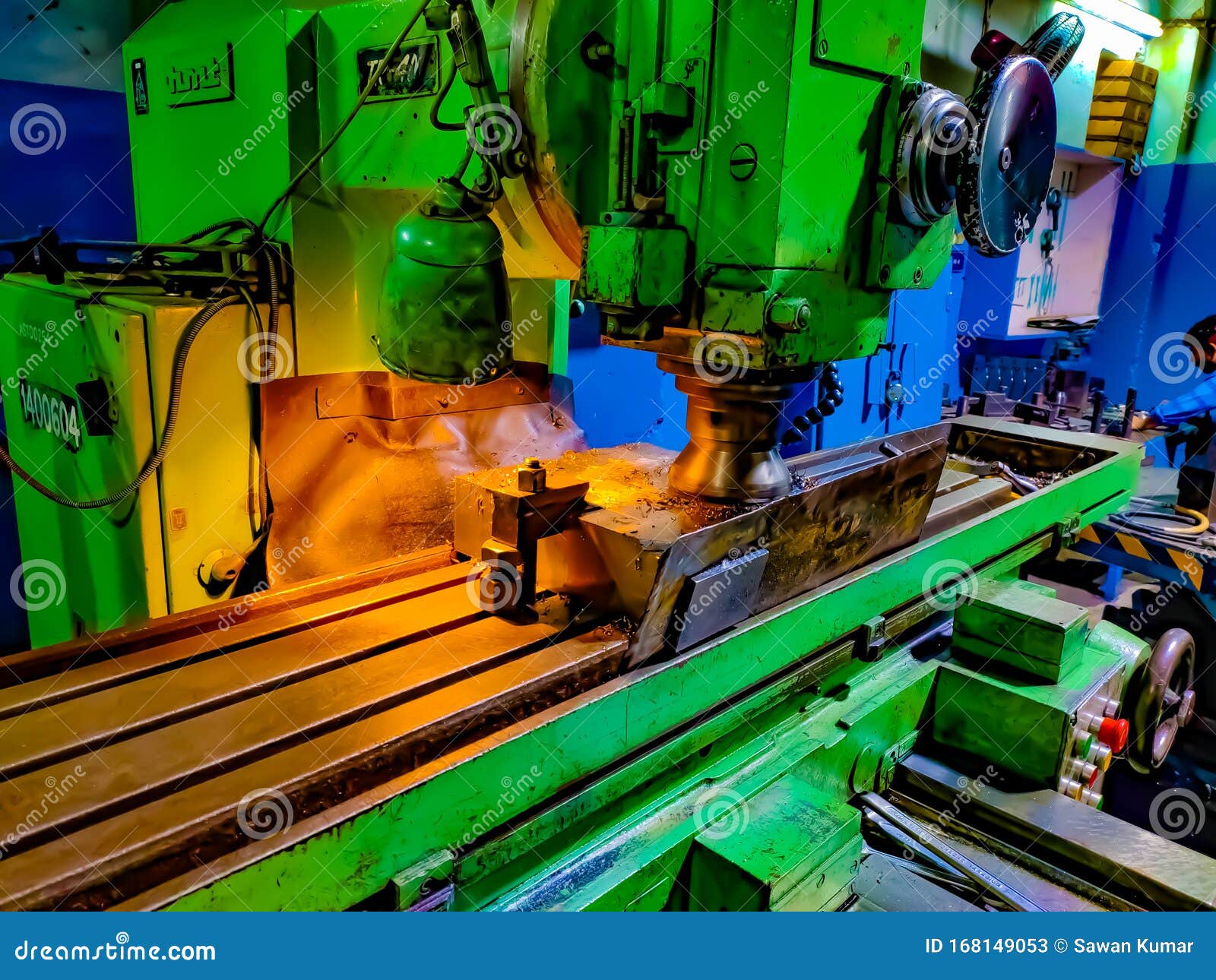 Milling Picture,facing on Conventional Milling Machine Editorial Stock ...