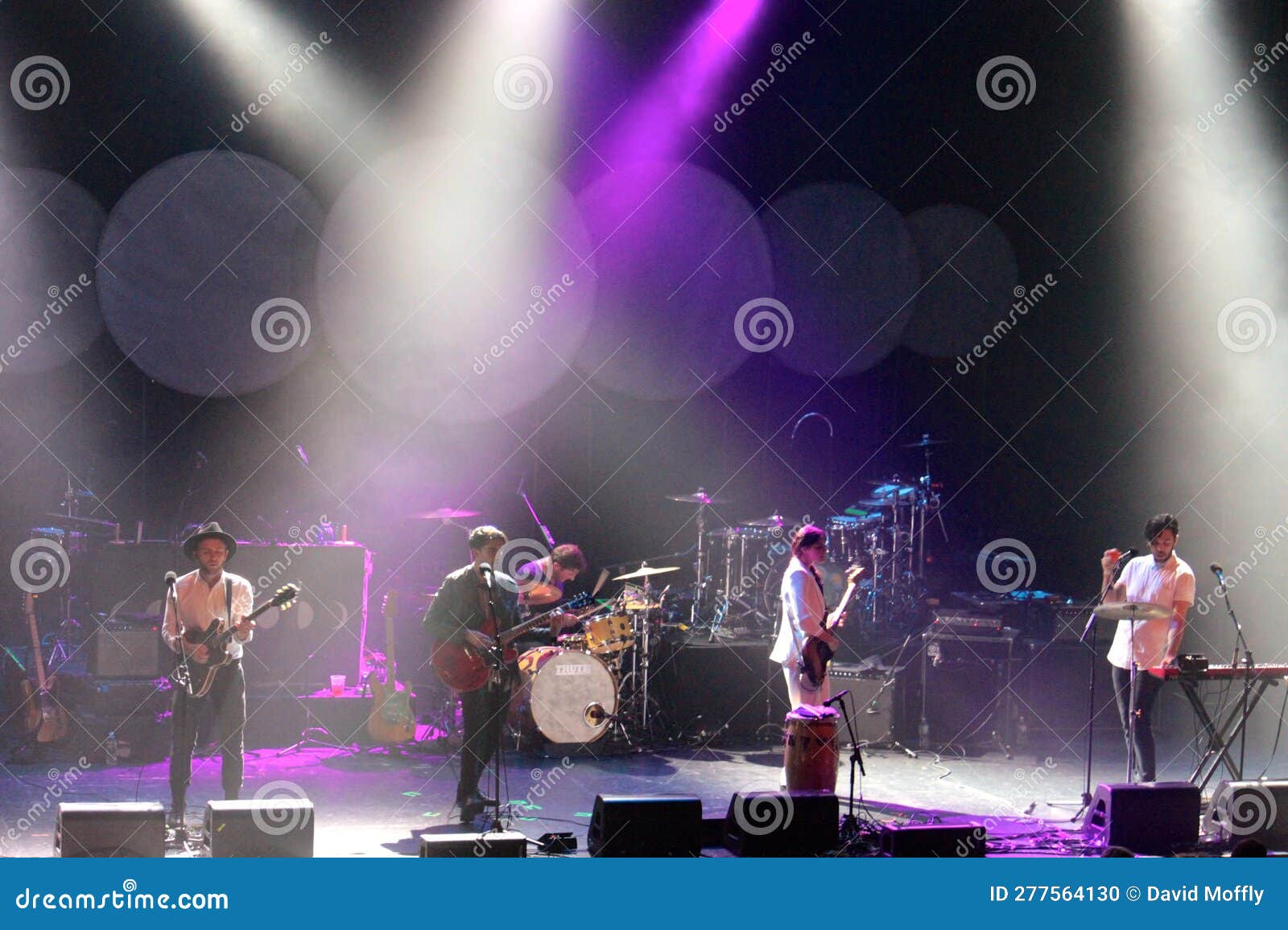 Milo Greene in Concert at Terminal 5 in New York Editorial Image ...