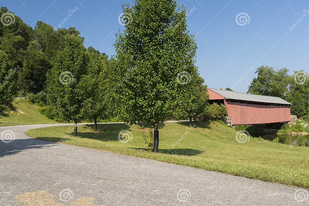 Milton Covered Bridge stock image. Image of reflection - 42634159