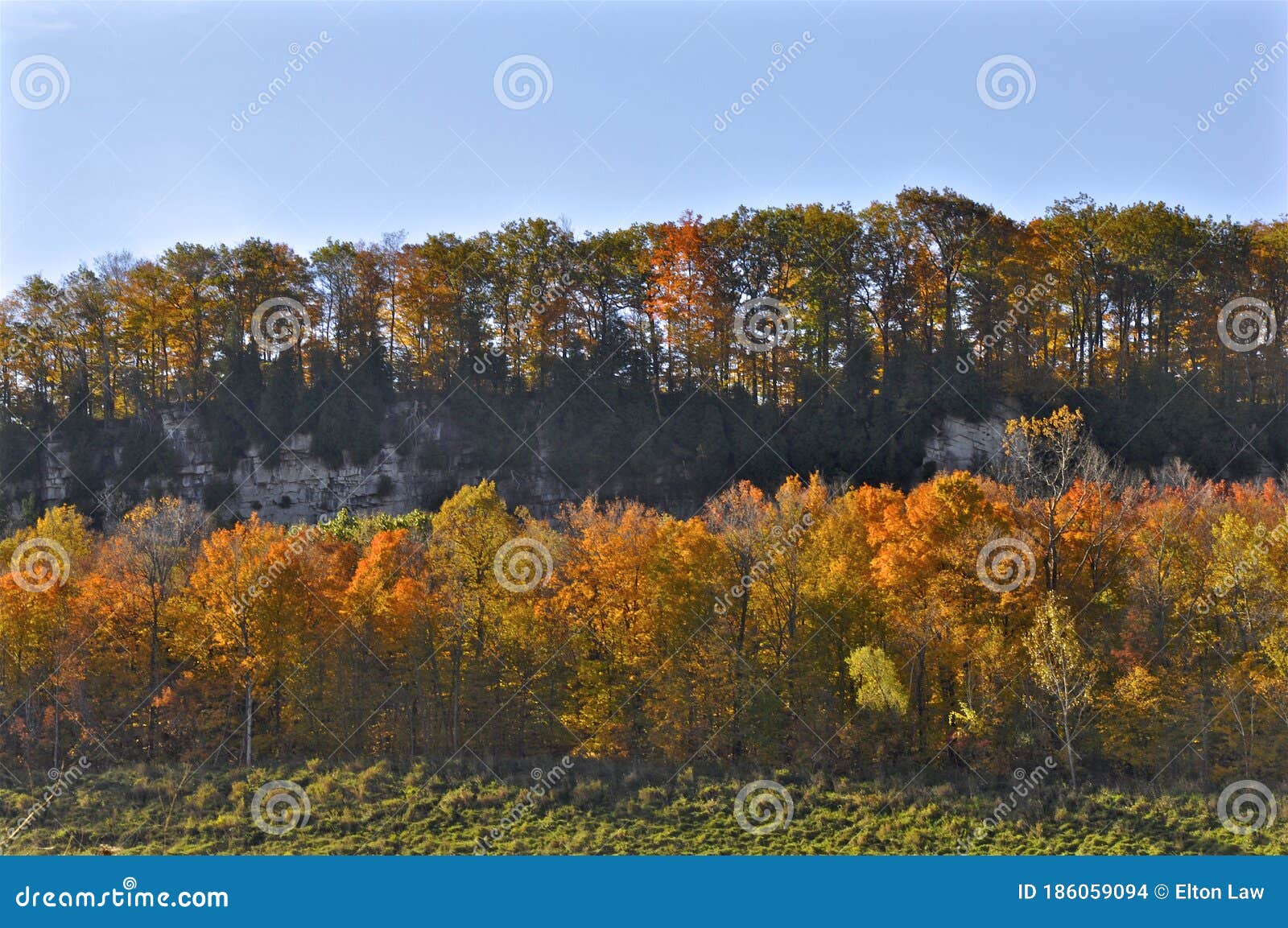 Niagara Escarpment in Autumn, Milton, Ontario, Canada Stock Photo ...