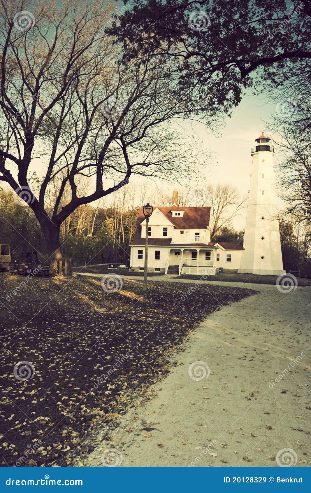 Milwaukee Lighthouse stock image. Image of lighthouse - 20128329
