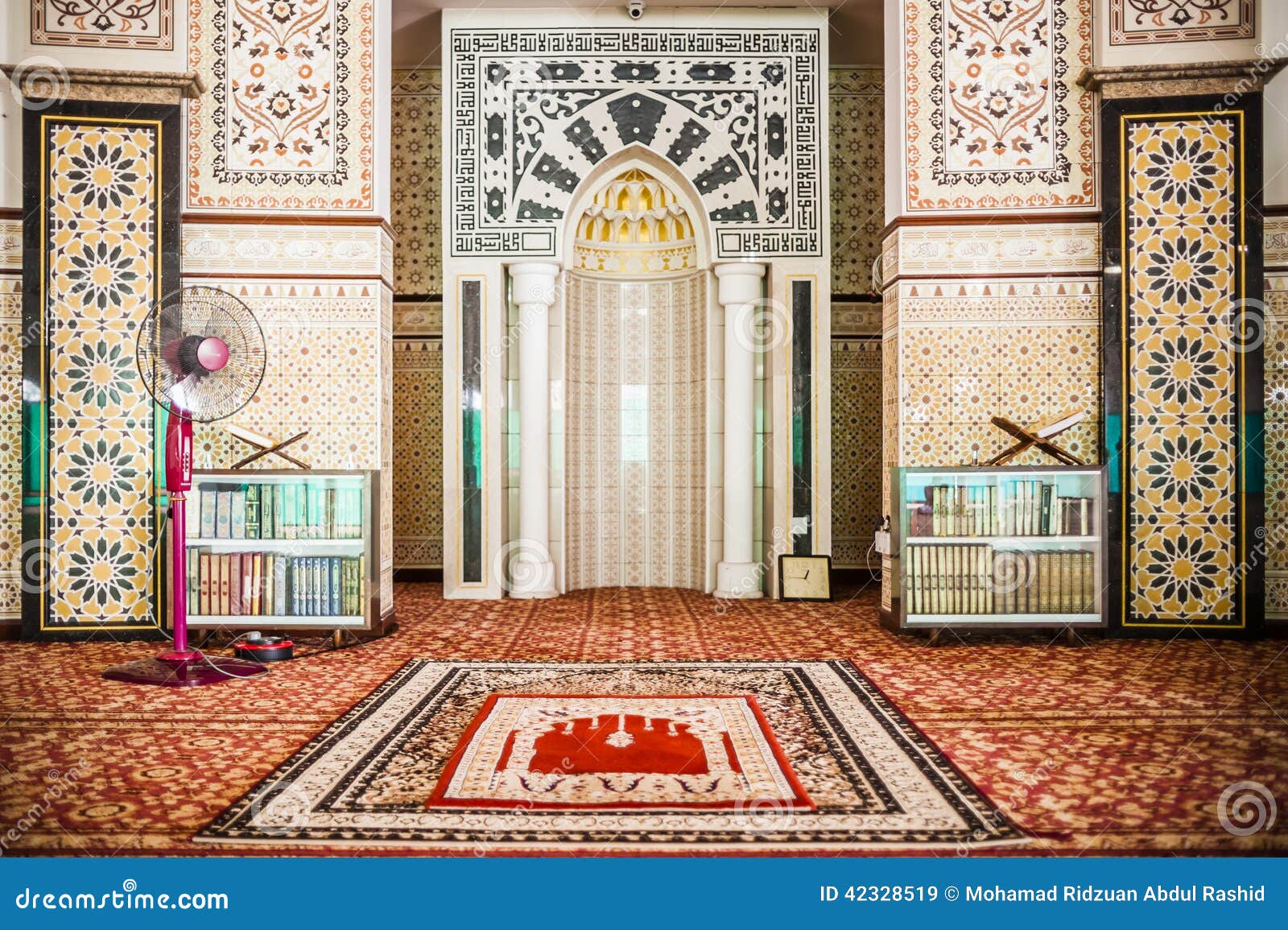 Mimbar stock image. Image of arabic, quran, interior - 42328519