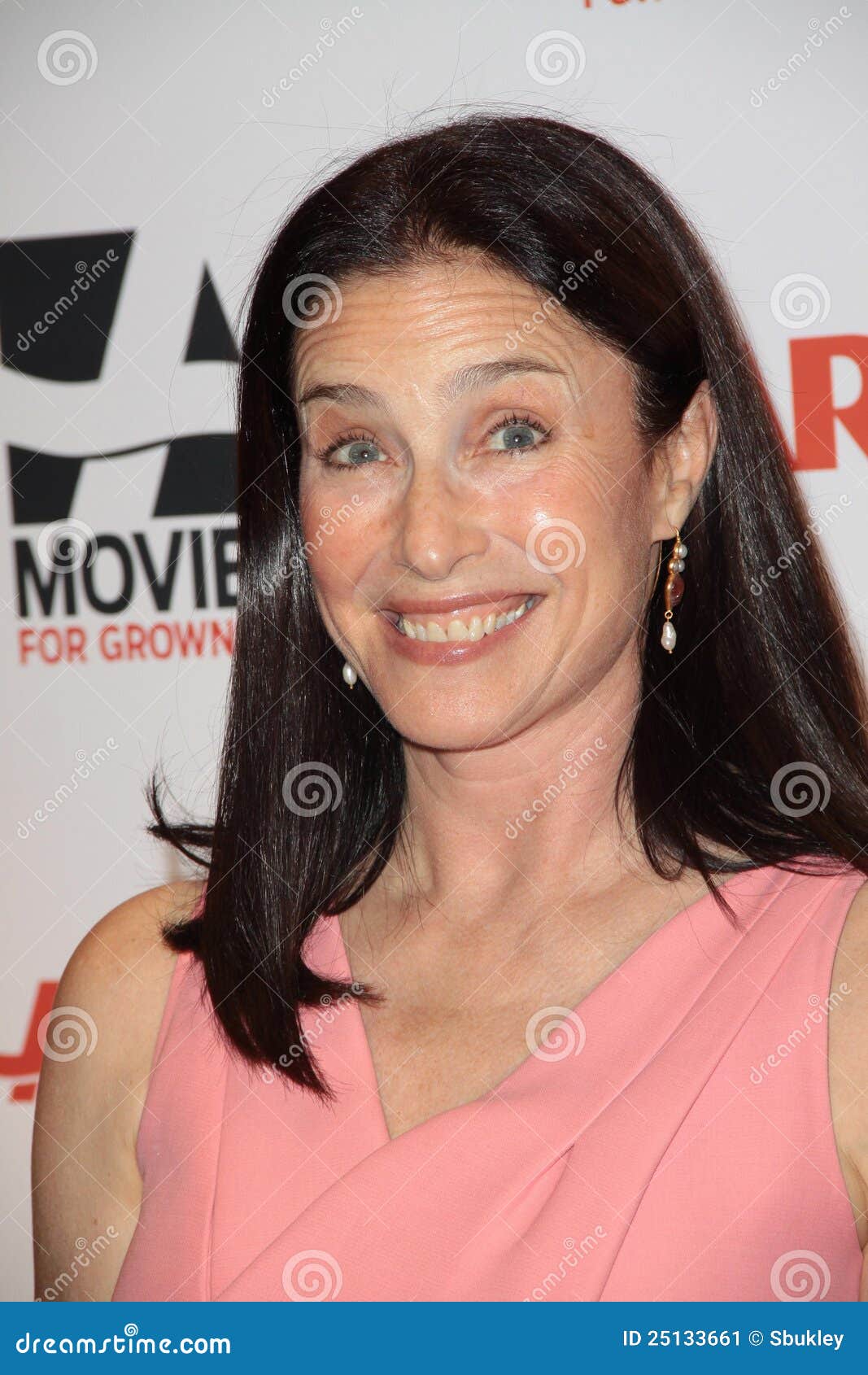 Mimi Rogers editorial photo. Image of hills, bevely, aarp - 25133661