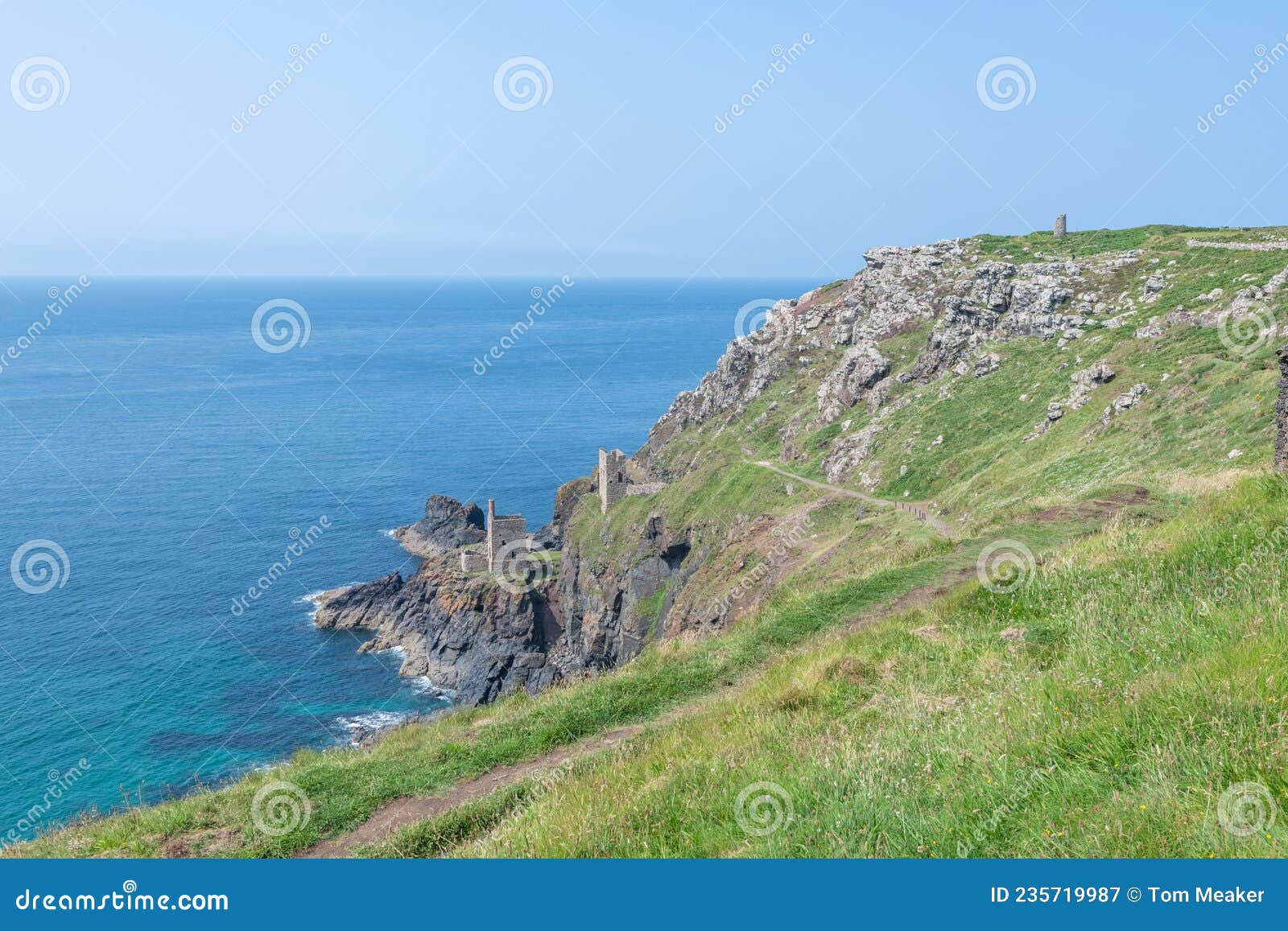 Mina botallack na parede imagem de stock. Imagem de marco - 235719987