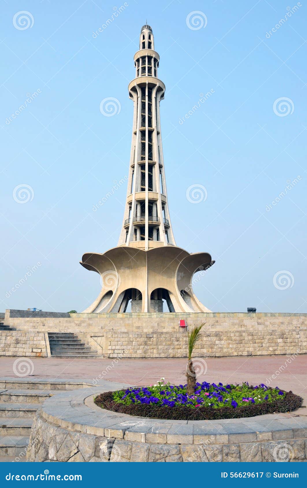 Minar-e-Pakistan stock image. Image of lahore, landmark - 56629617