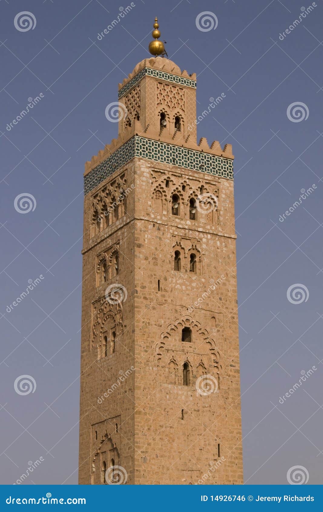 Minaret photo stock. Image du architecture, islam, tour - 14926746