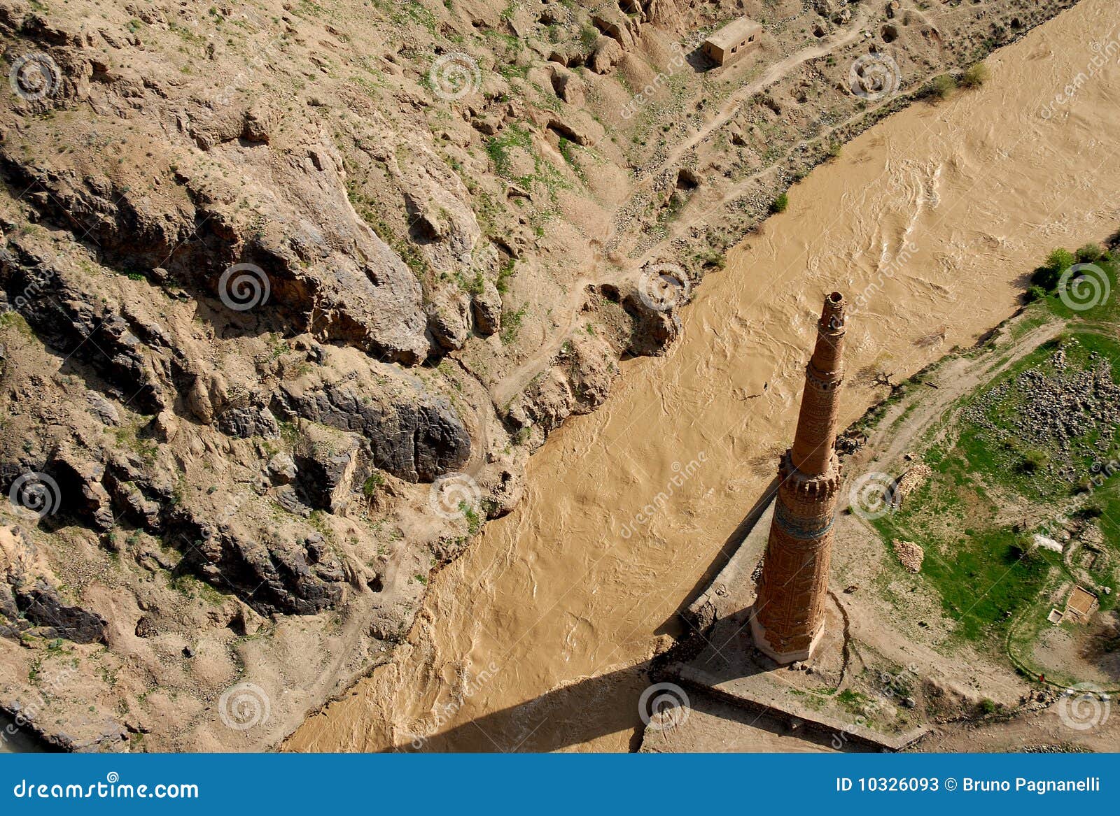 Minaret de bourrage image stock. Image du monde, islam - 10326093