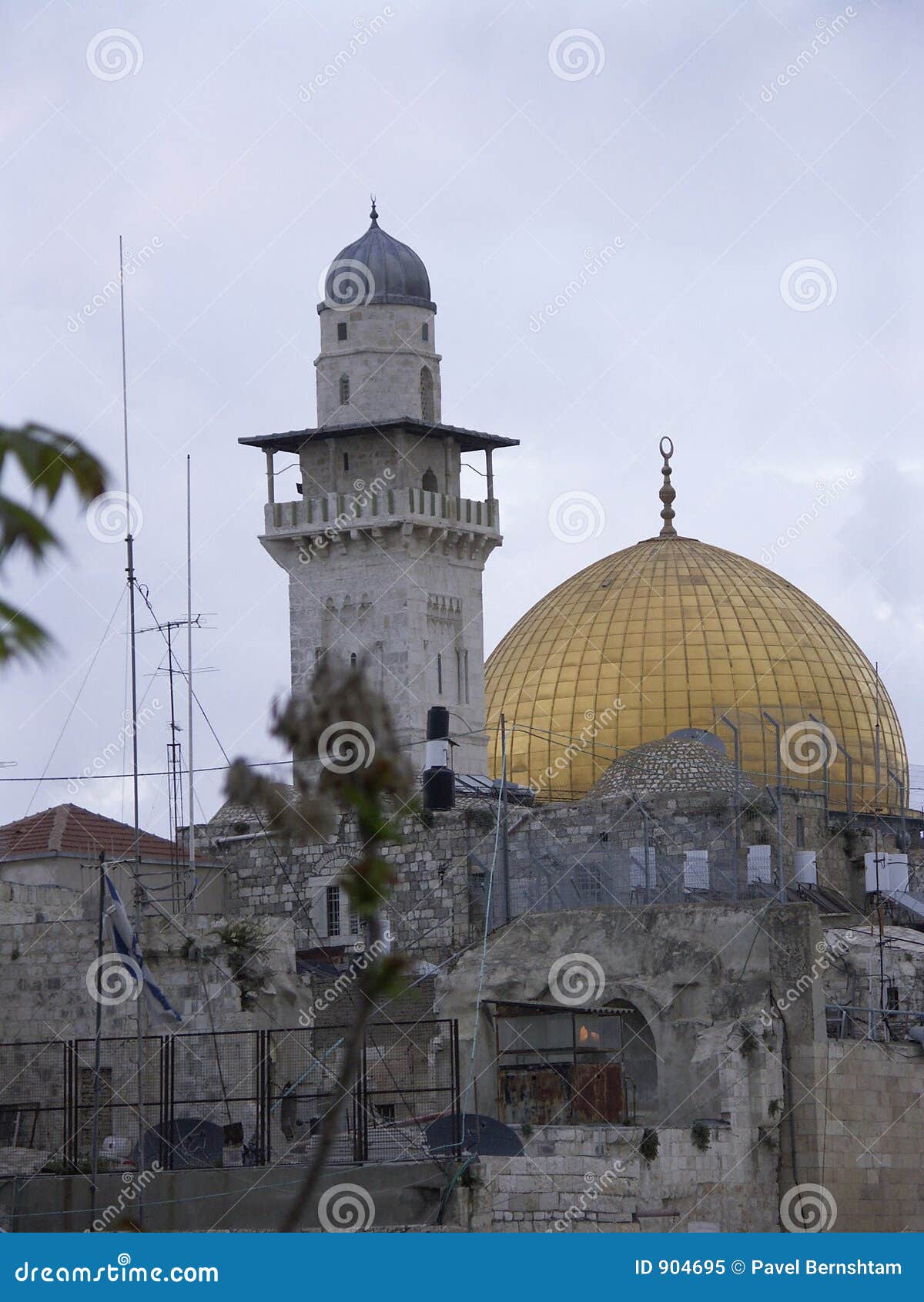 Minaret and Gold Mosque stock image. Image of jerusalem - 904695