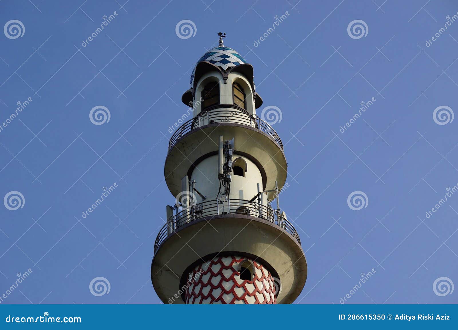 The Minaret of a Modern Mosque Editorial Image - Image of building ...