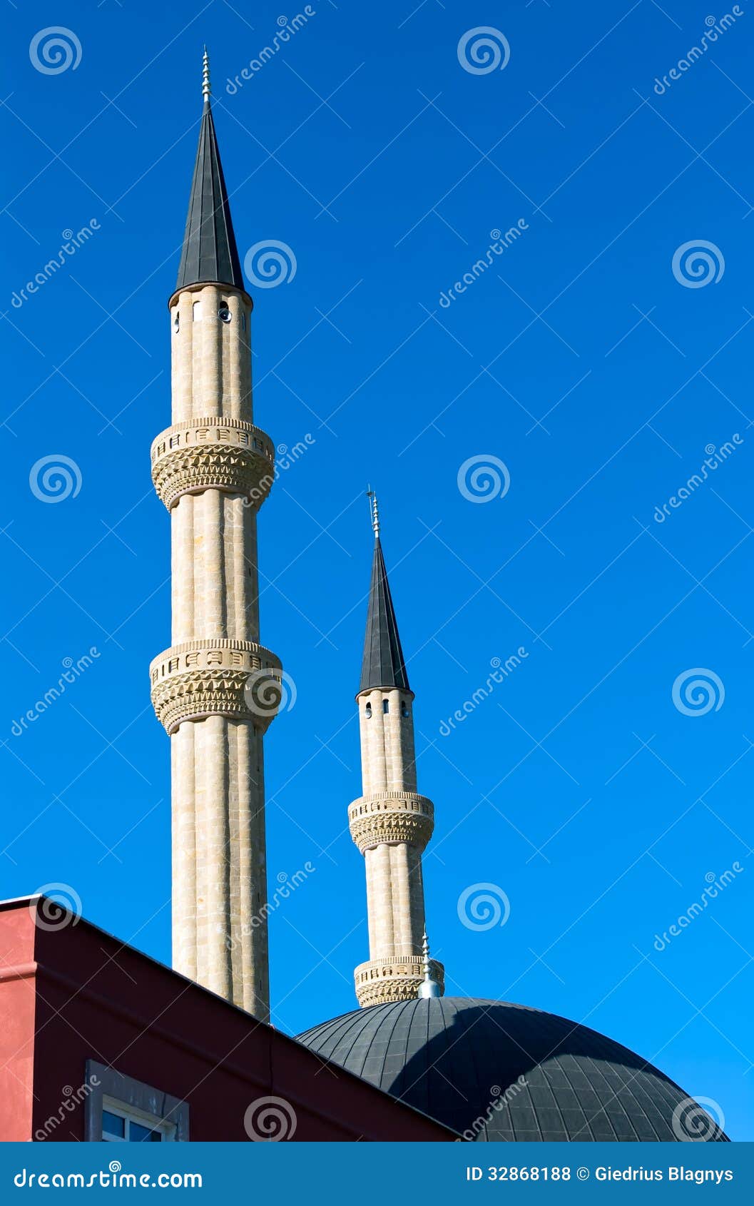 Minarete da mesquita foto de stock. Imagem de oriental - 32868188