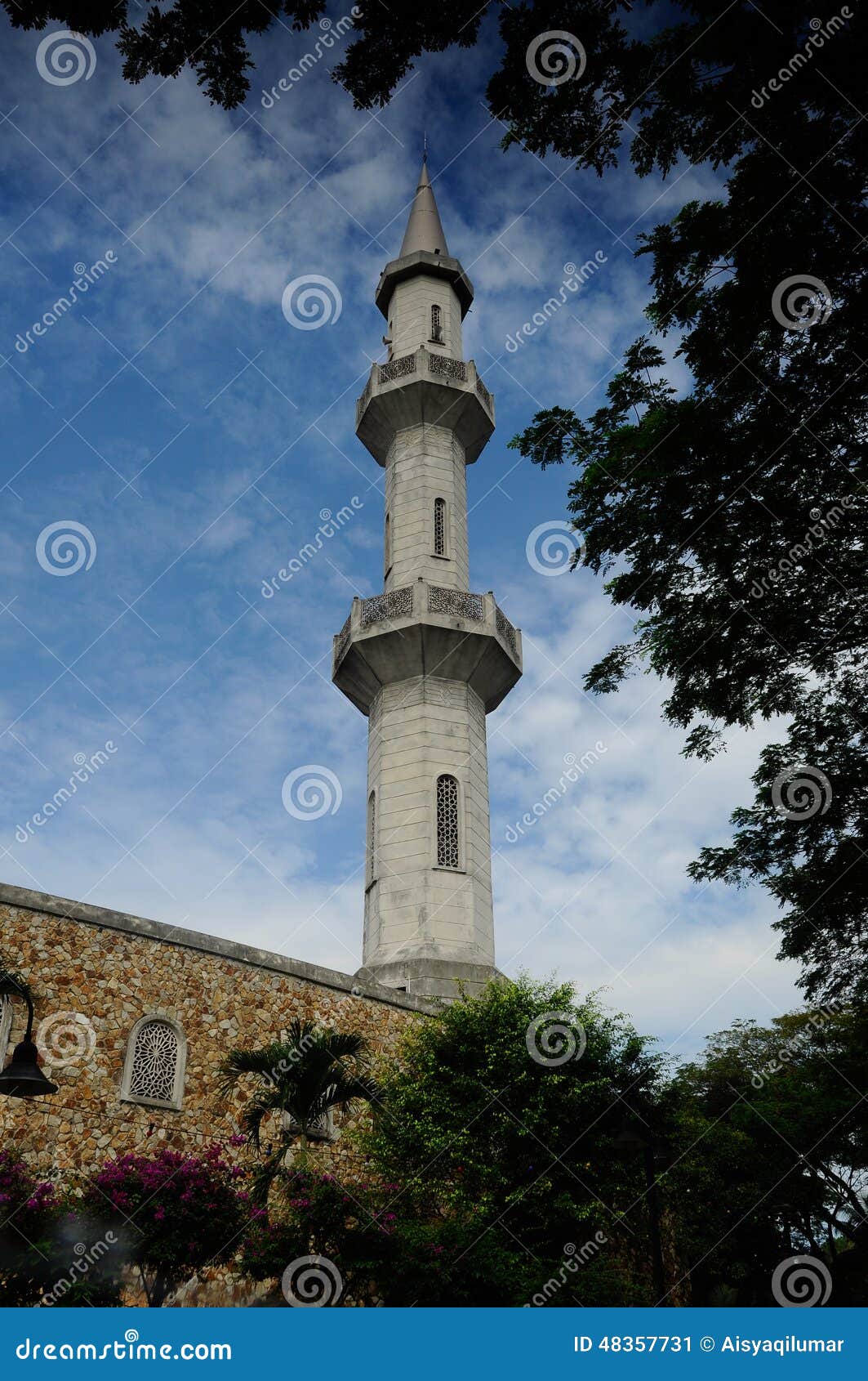 Minareto Di Al Muhajirin Mosque in Selangor Immagine Stock - Immagine ...