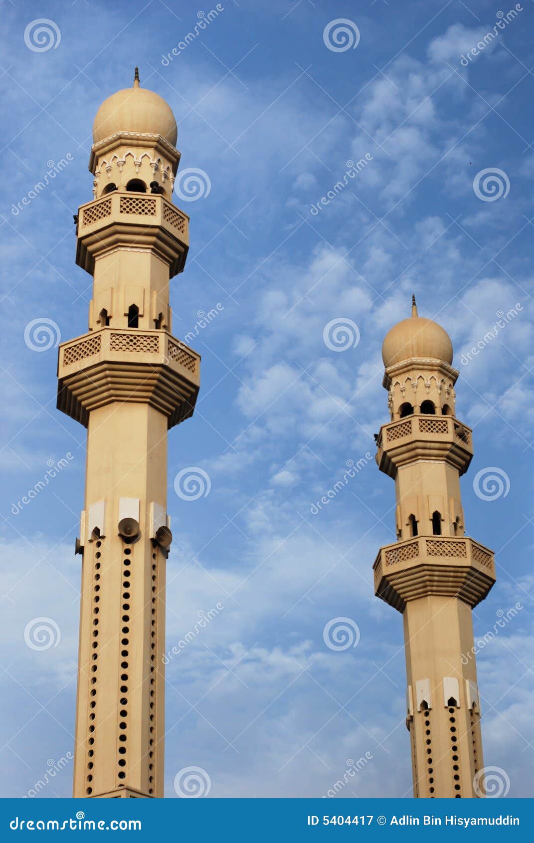 Minarets image stock. Image du mosquée, muezzin, bahreïn - 5404417