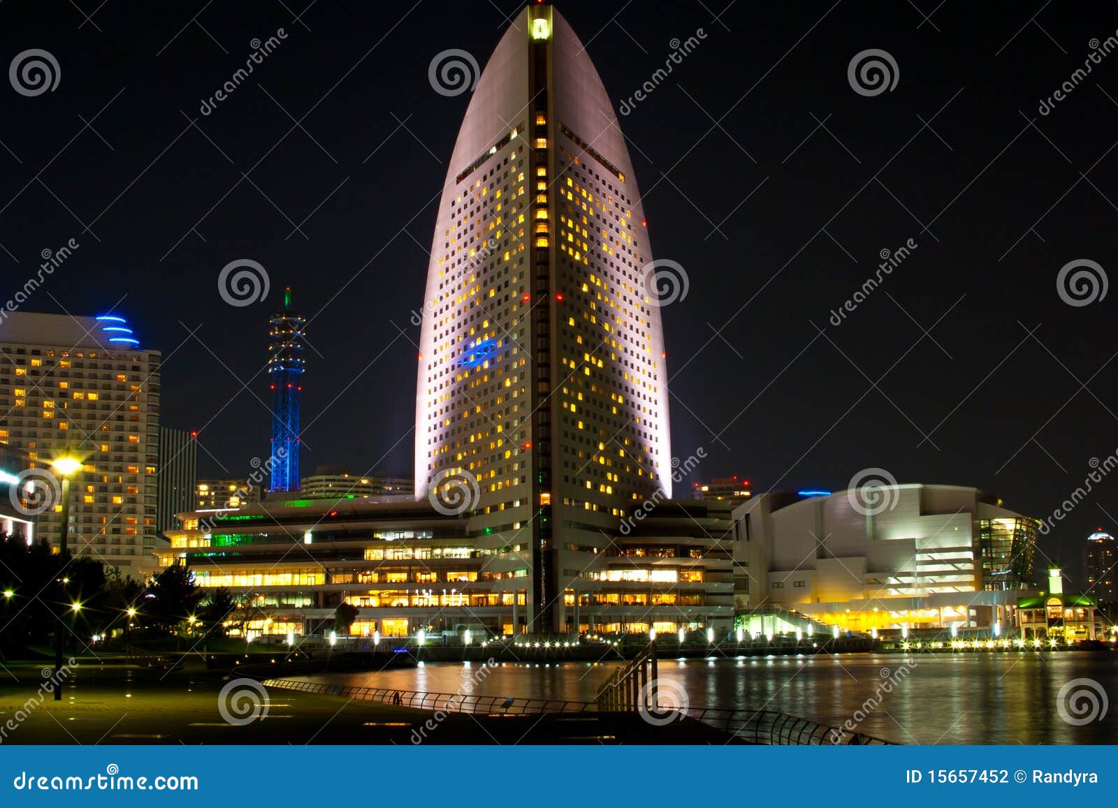 Minato Mirai 21 (Renga Park) Stock Photo - Image of yokohama, scene ...