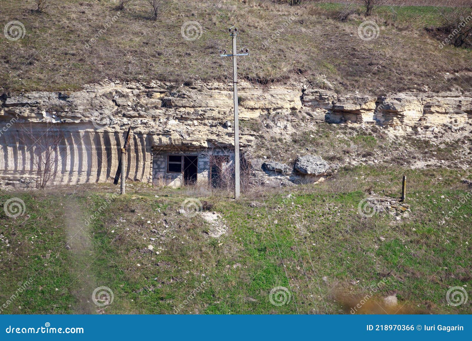 Mine Dans La Roche. Extraction Des Ressources Naturelles Photo stock ...
