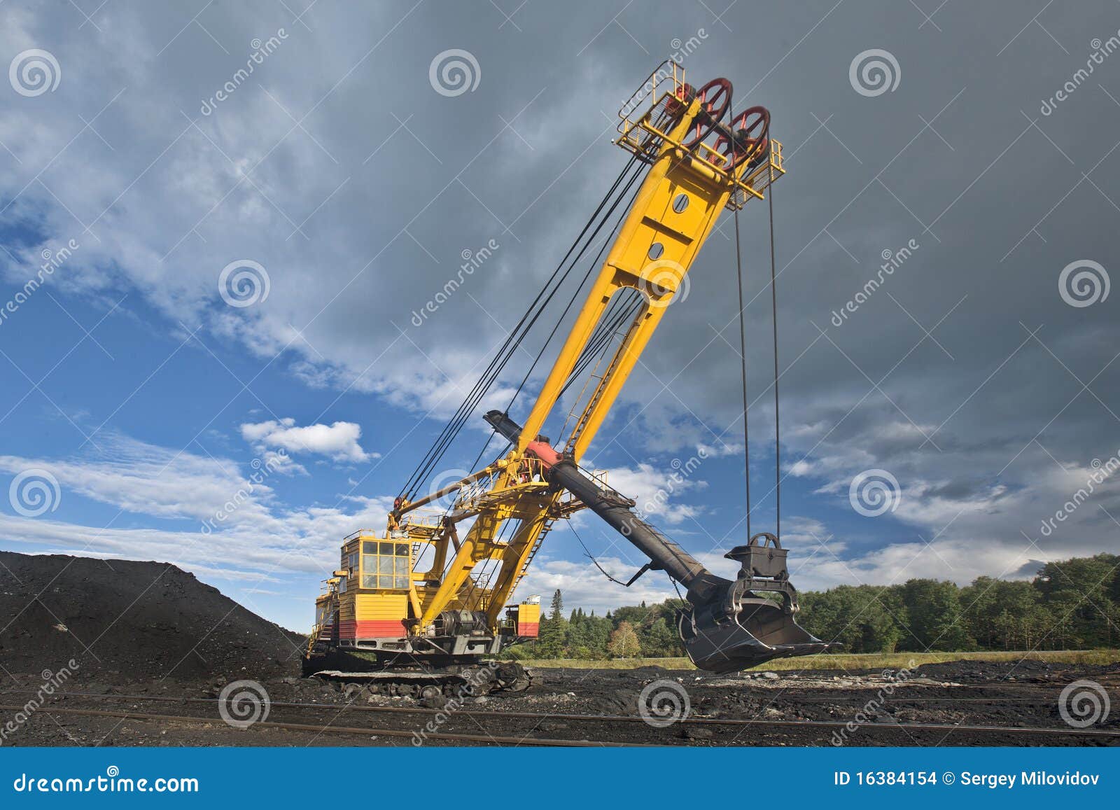 Mine excavator stock photo. Image of digger, earthmover - 16384154