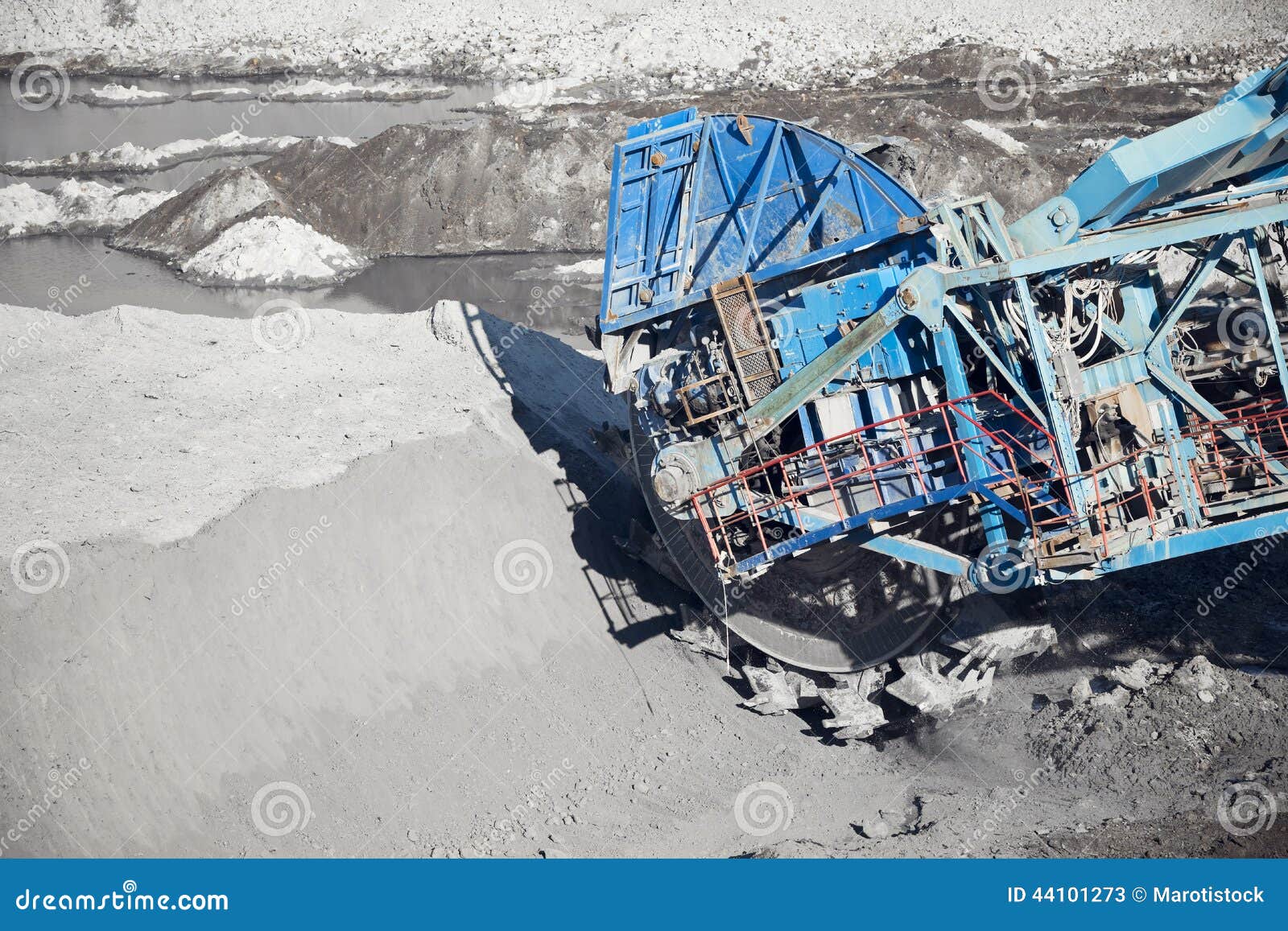 Mine machine stock image. Image of lignite, metal, active - 44101273