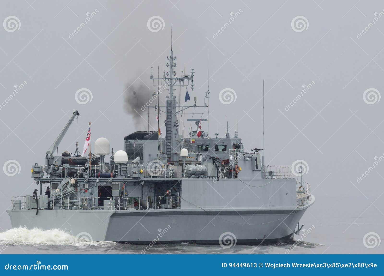 MINEHUNTER stock image. Image of cruise, battleship, machine - 94449613