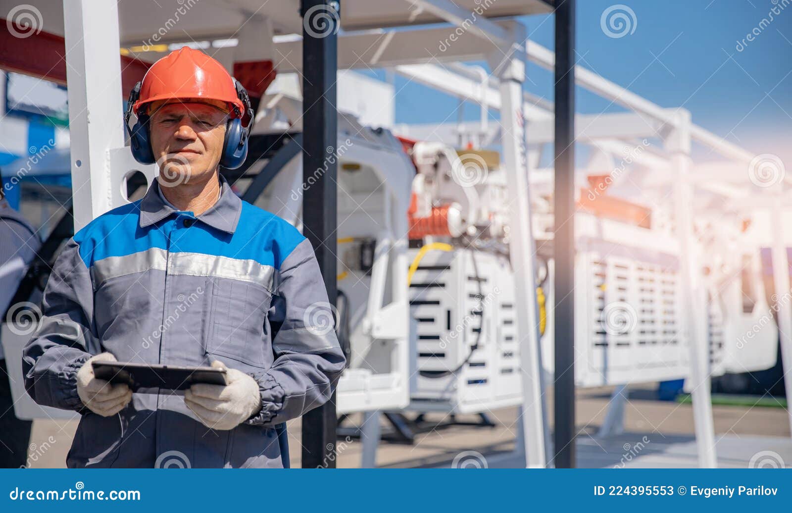 Miner Operator Control with Computer Tablet Drilling Machine in Coal ...