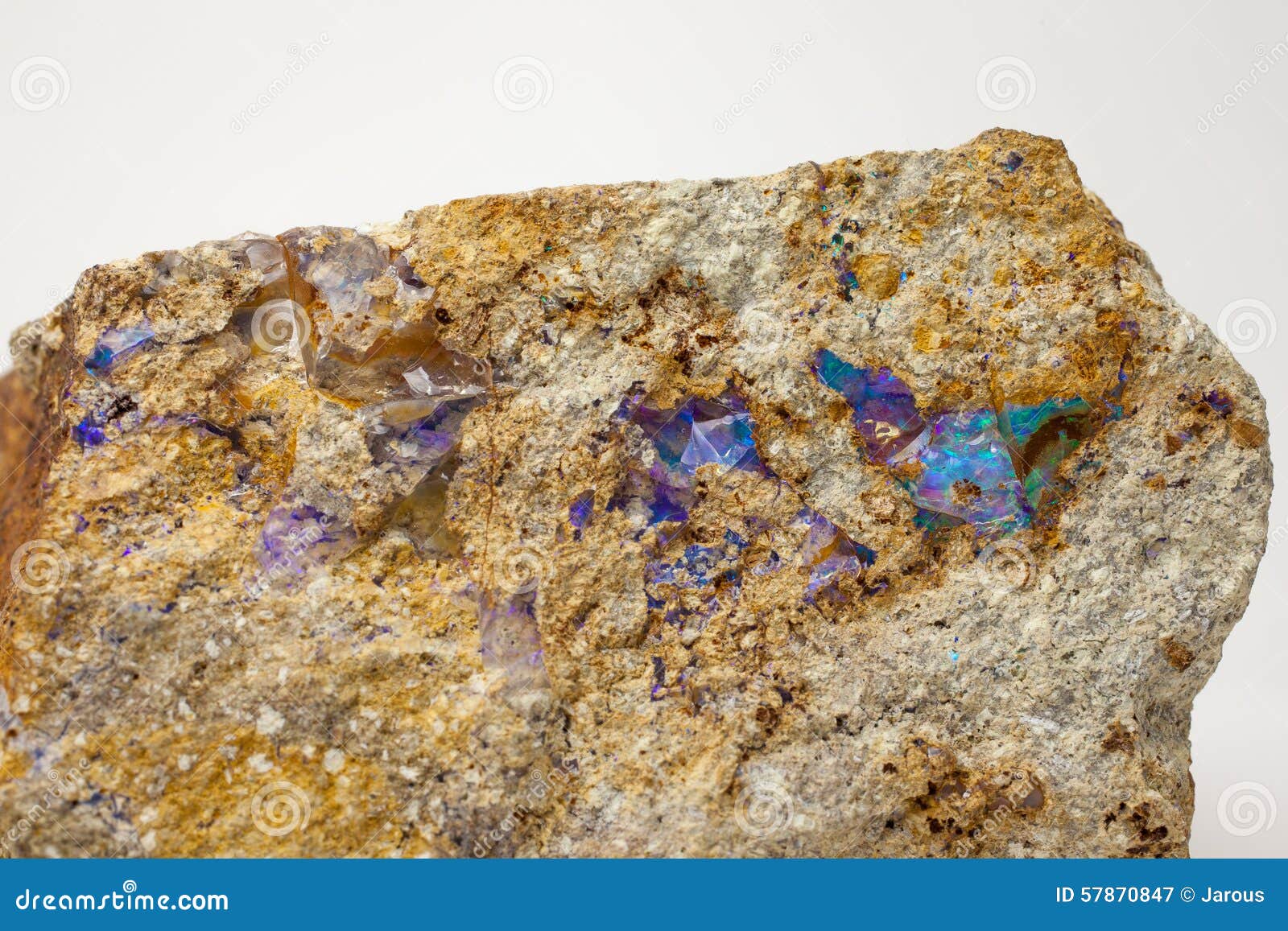 Mineraal: Opaal stock afbeelding. Image of nave, steen - 57870847