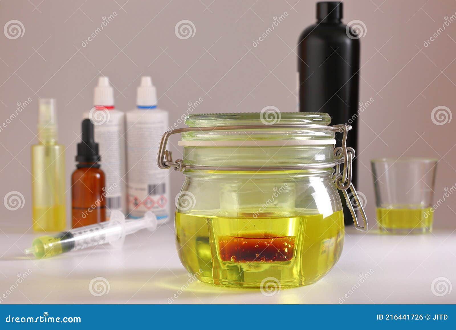 CHLORINE DIOXIDE THE MIRACULOUS MINERAL SUPPLEMENT MMS Stock Photo ...