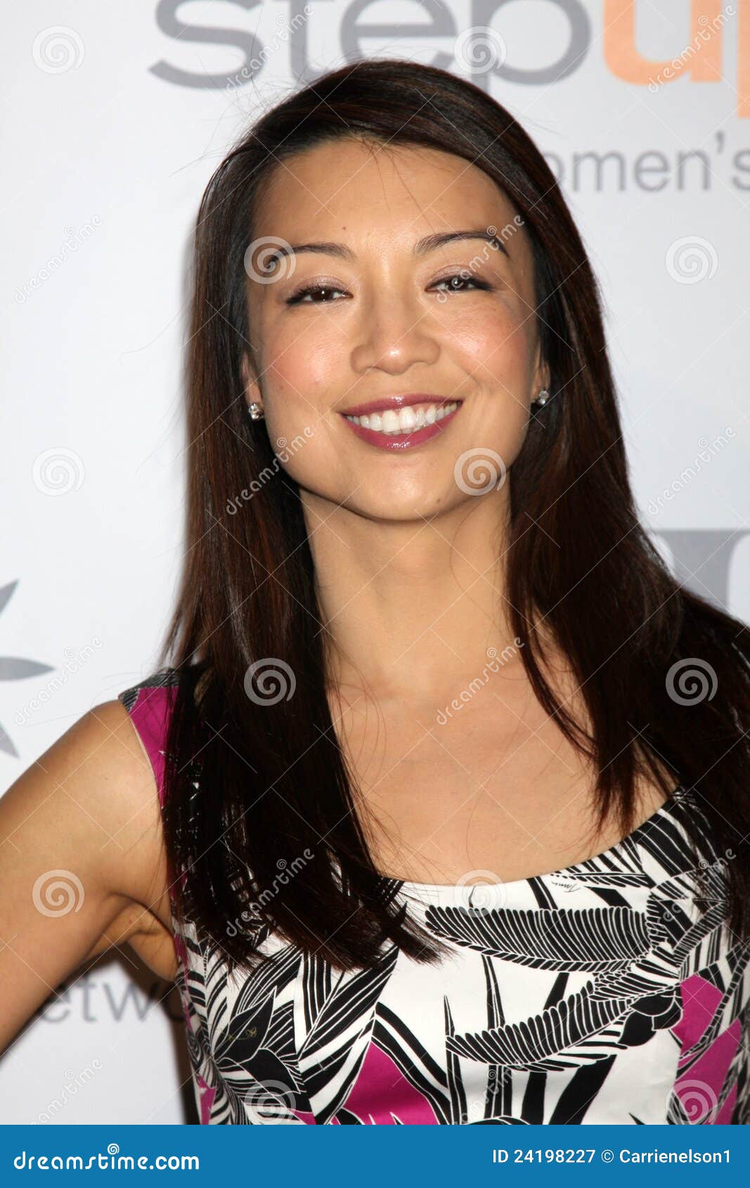 Ming-Na editorial photography. Image of june, awards - 24198227