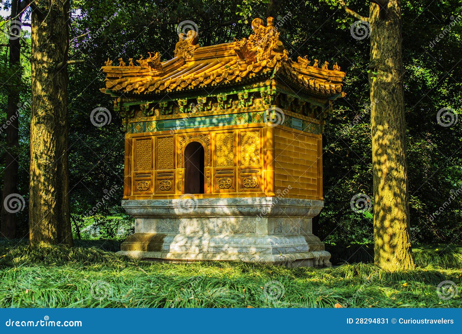 Ming Xiaoling Tombs in Nanjing China Stock Image - Image of mountain ...