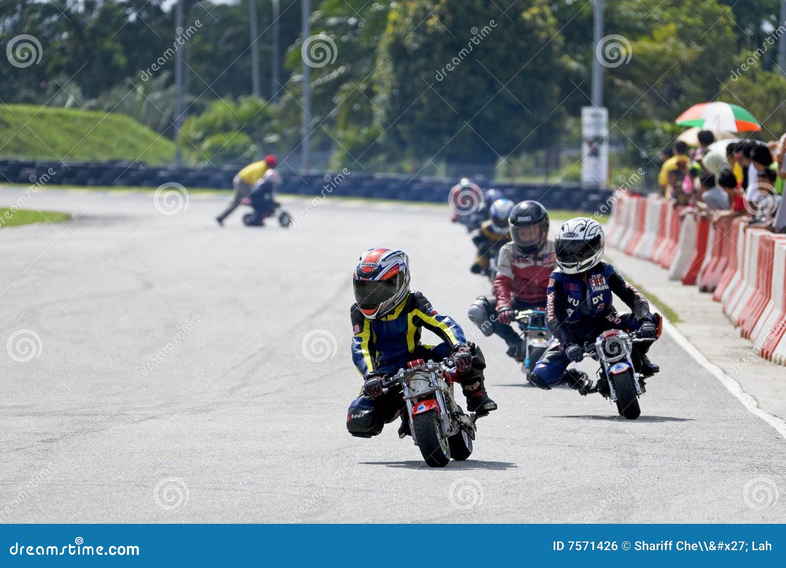 Mini Bike Championship Action Editorial Photo - Image of compete, bike ...