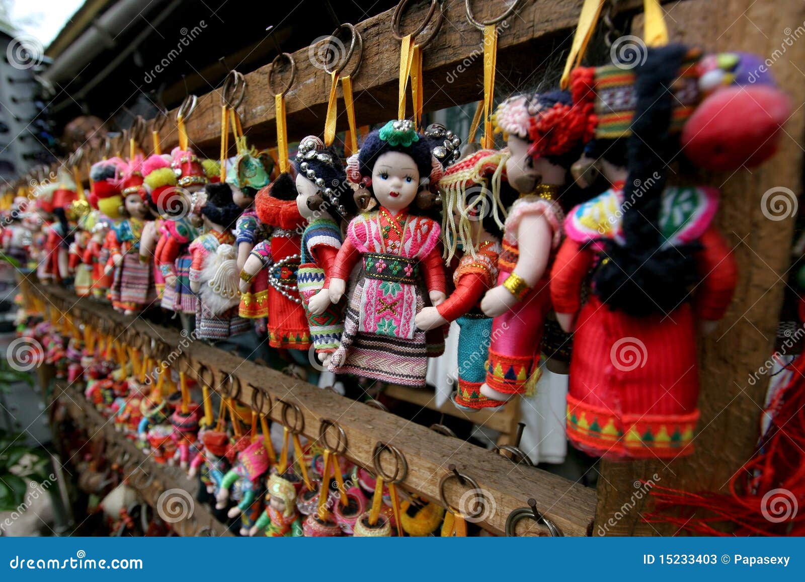 Mini boneca de China imagem de stock. Imagem de tradicional - 15233403