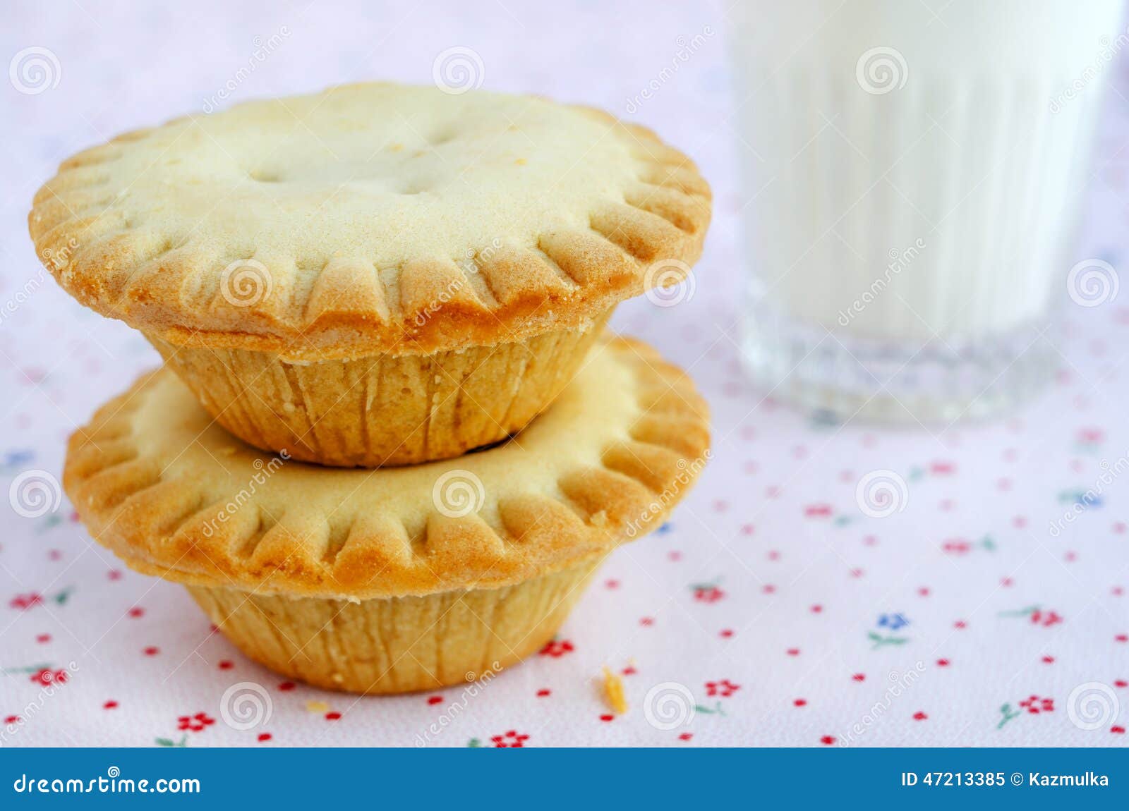 Mini cakes with filling stock image. Image of dough, milk - 47213385