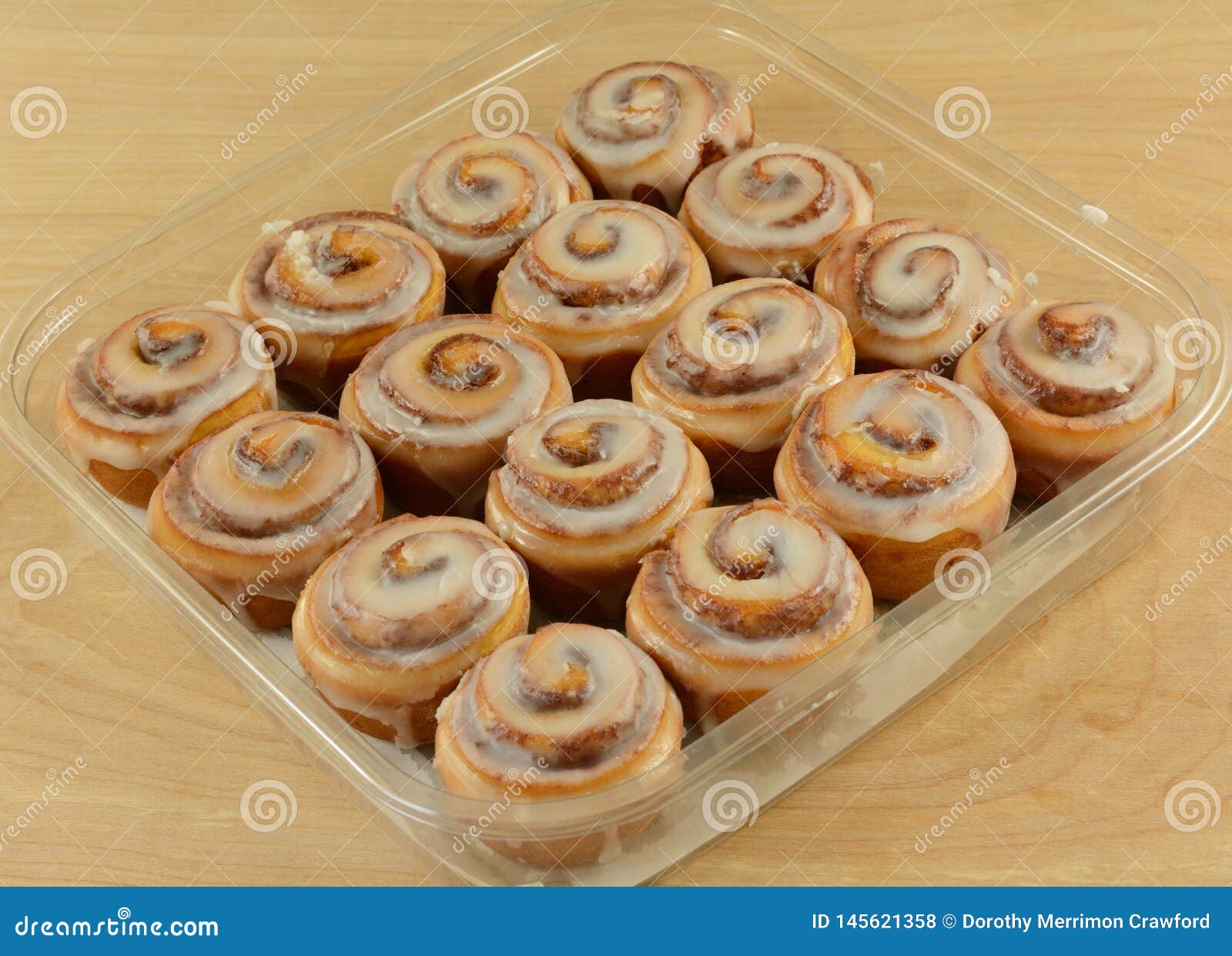 Mini Cinnamon Rolls in Container Stock Photo - Image of tasty, dessert ...