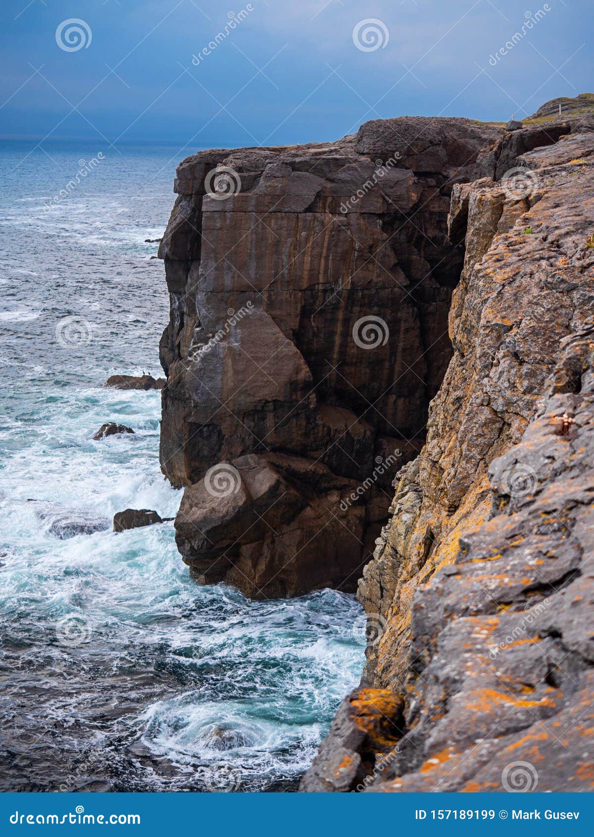 Mini Cliffs in County Clare, Ireland, Atlantic Ocean, Blue Sky ...