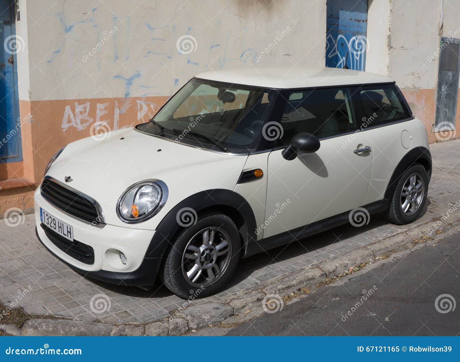 Mini Cooper Car branco imagem editorial. Imagem de moderno - 67121165