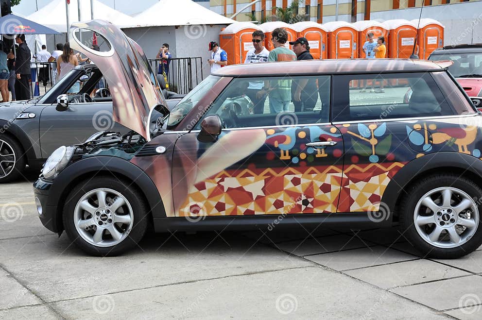 Mini Cooper Race editorial photography. Image of street - 16359162