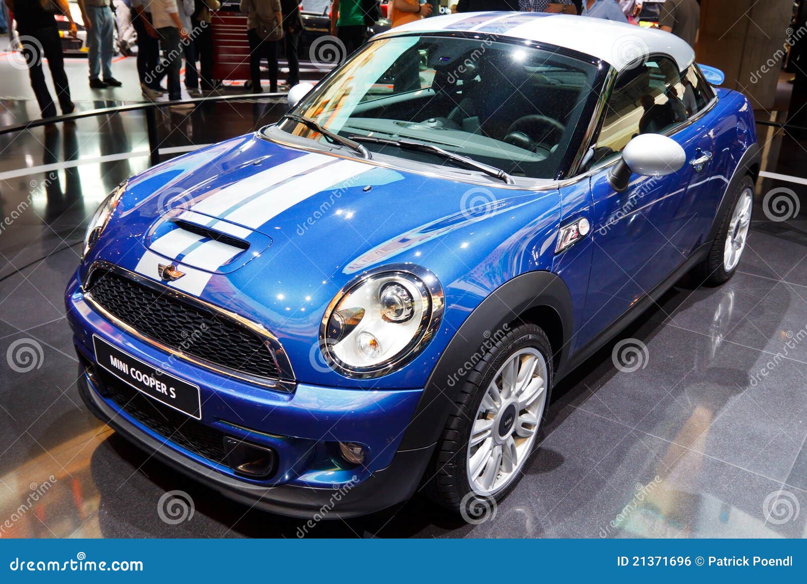 Mini Cooper S editorial photo. Image of mini, trade, automobil - 21371696