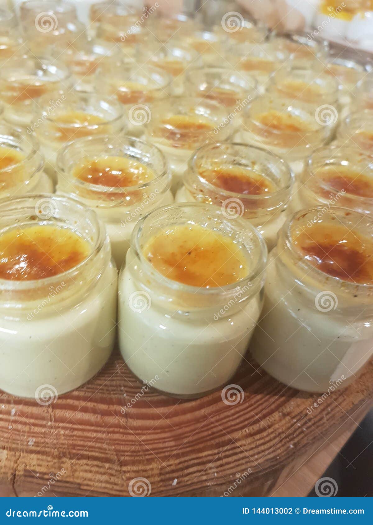 Mini creme brulee stock photo. Image of sweet, brulee - 144013002