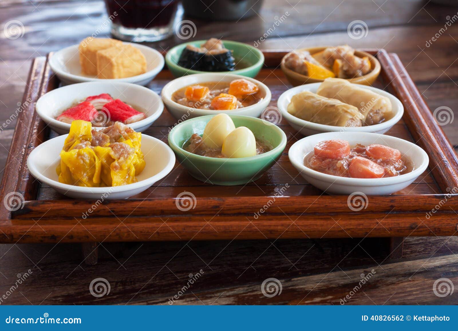 Mini dim sum ajustado foto de stock. Imagem de soma, dobradura - 40826562