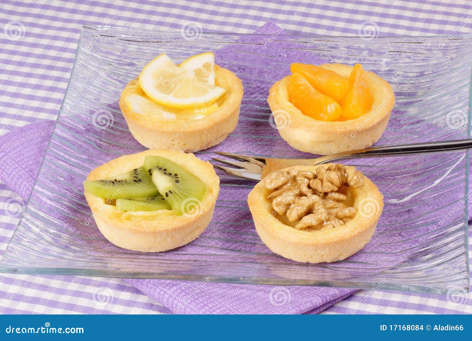 Mini Fruit Pie For One Meal, With Pieces Of Fruit On Top Against A ...