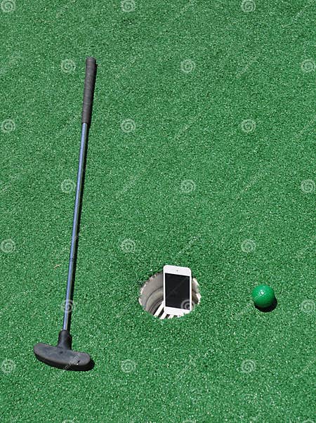 Mini Golf iPod 4 stock photo. Image of sport, blue, green - 33503230