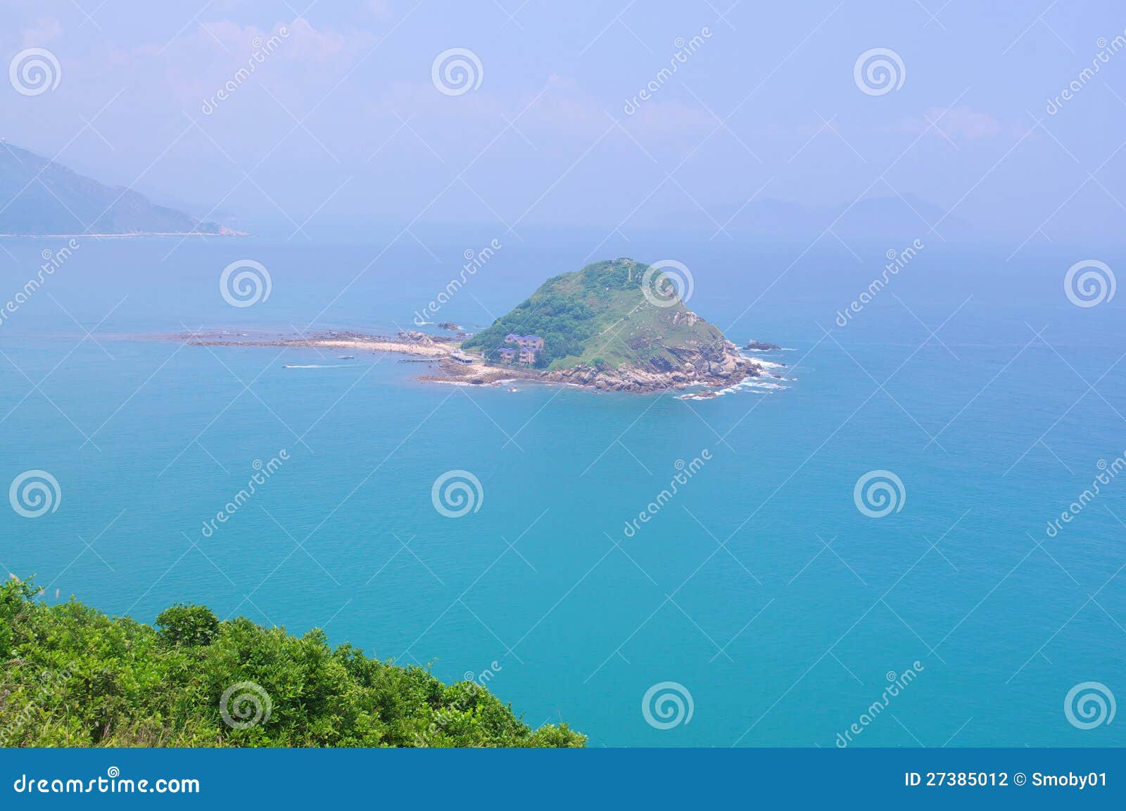 Mini Island With Rocks Stock Photography | CartoonDealer.com #50001932