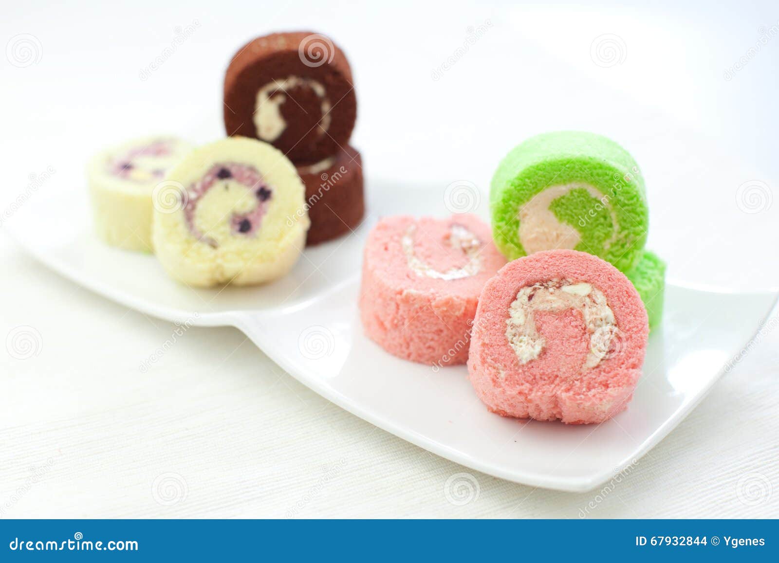 Mini Log Cake Stock Photos - Free & Royalty-Free Stock Photos from ...