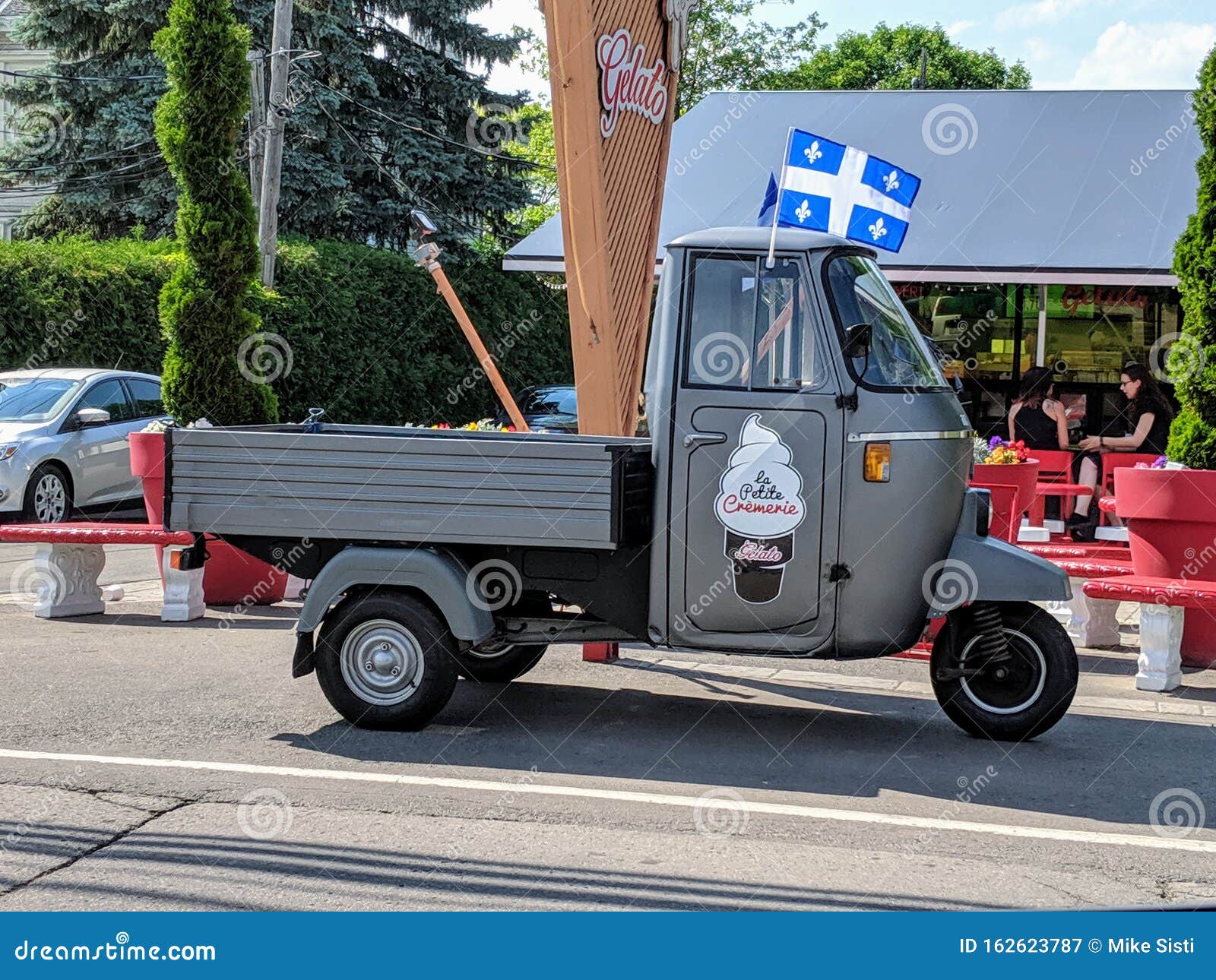 Mini Pick-up Three Wheeler Truck Editorial Photography - Image of ...