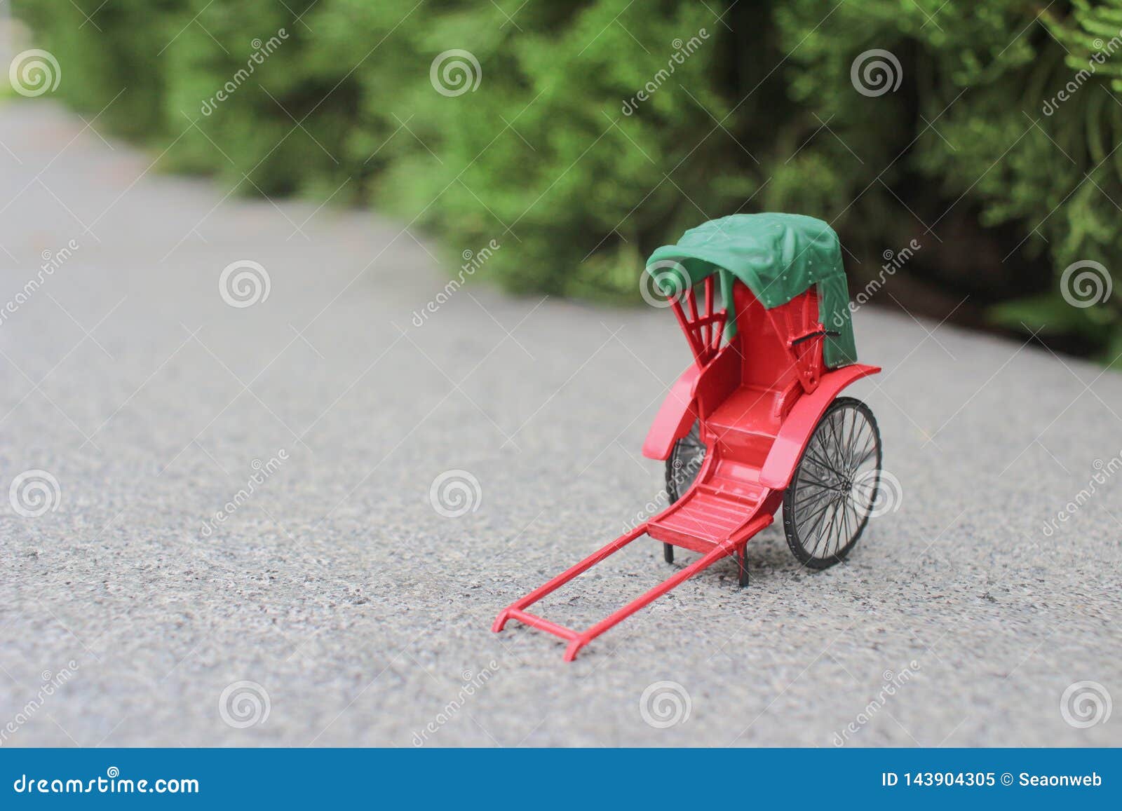 A Mini Red Vintage Oriental Rickshaw Cab Stock Image - Image of small ...