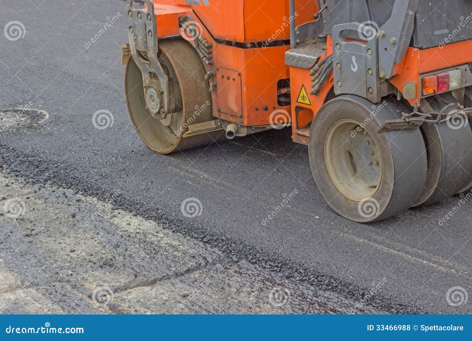 Mini rolo do compressor foto de stock. Imagem de atividade - 33466988