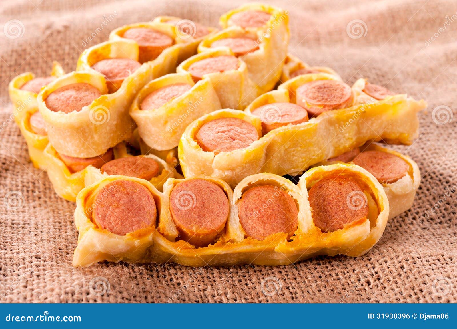 Mini saucisses photo stock. Image du photographie, rapide - 31938396